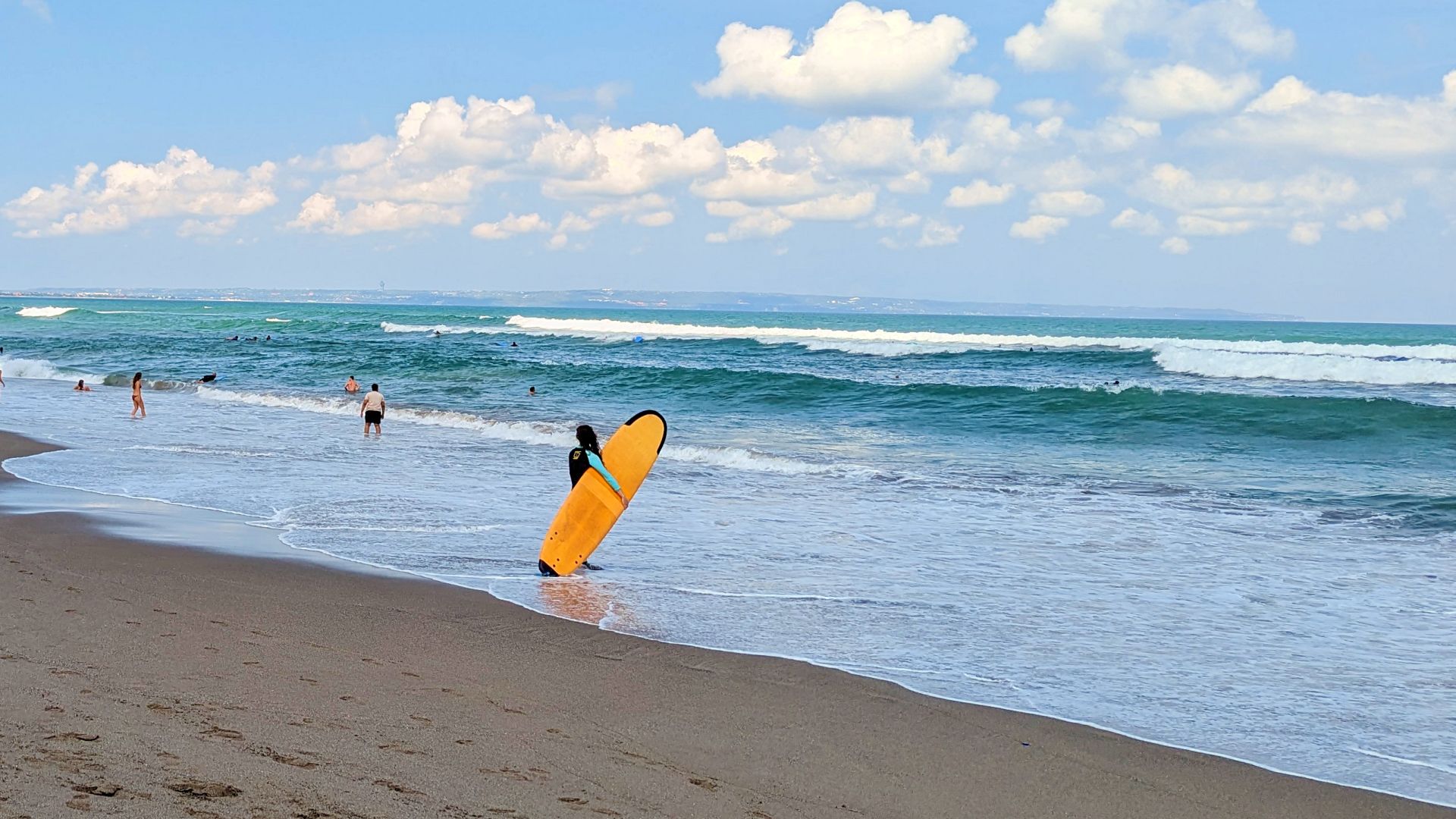 Understanding Waves for Surfing: A Beginner's Guide